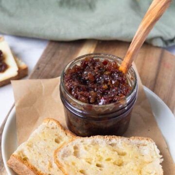 How To Make Bacon Jam - The Pantry Mama
